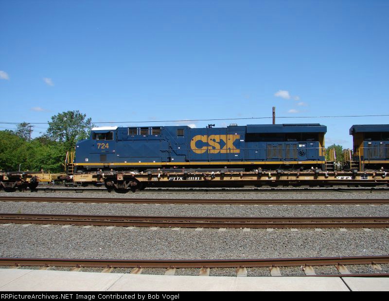 CSX 724